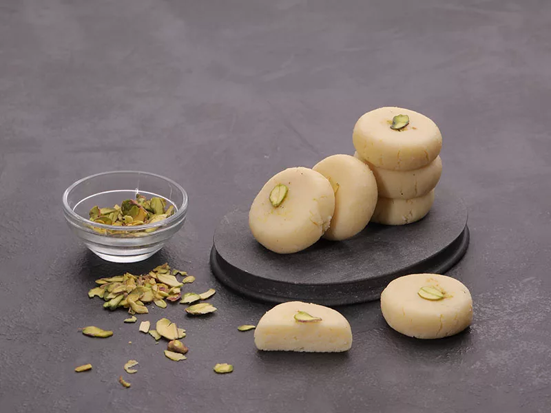 68 Asian Cakes and Desserts: Aromatic Euphoria of Sweetness 2023