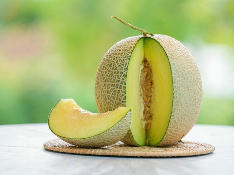 43 Popular Middle Eastern Fruits & Vegetables: Guide